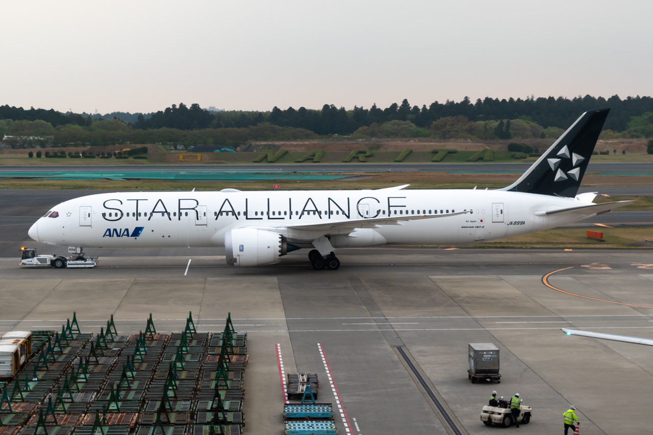 Osaka Kansai: The Airport Sinking Into the Sea - AeroXplorer.com