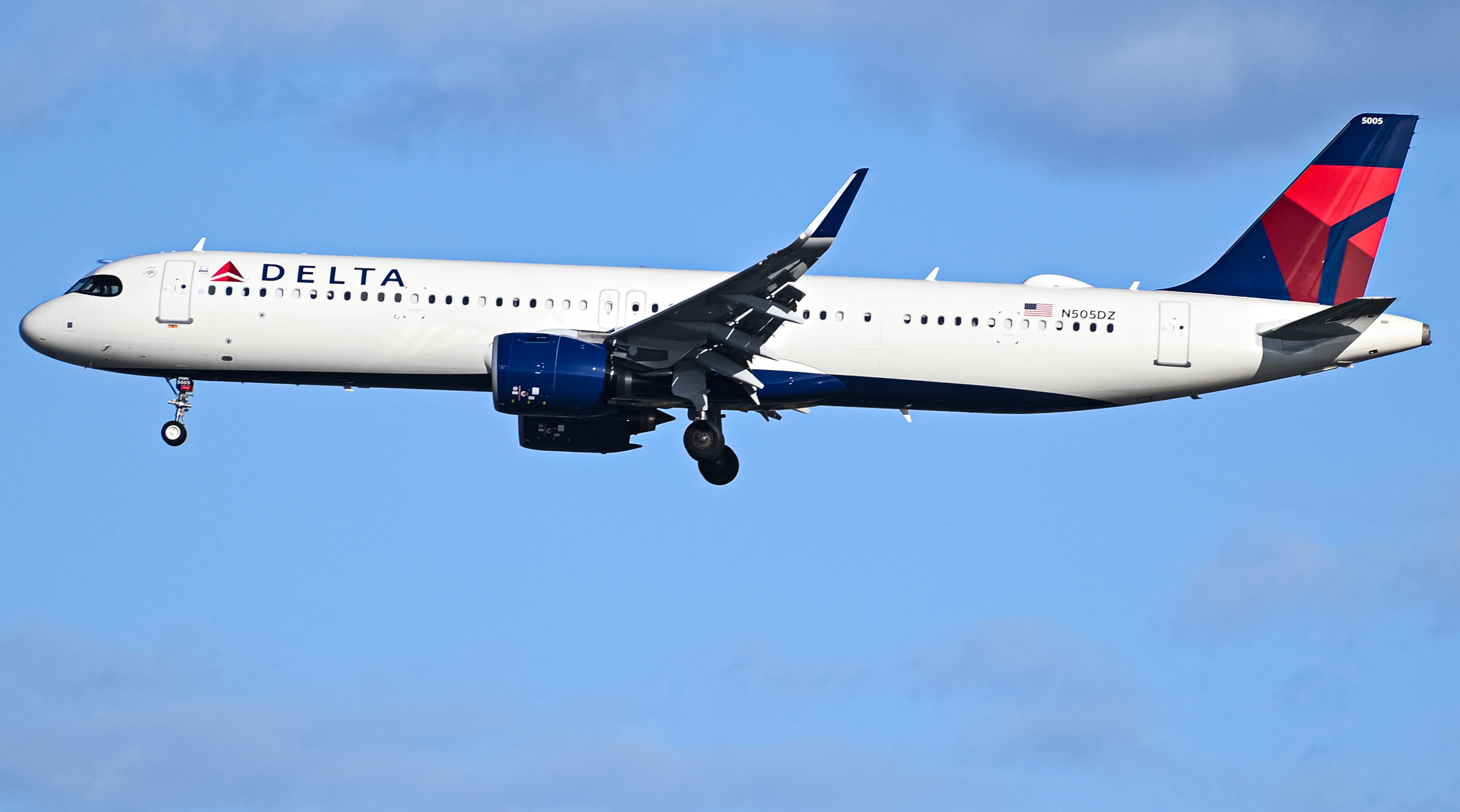 Delta Air Lines Announces New Routes to Hawaii and Miami, Including ...